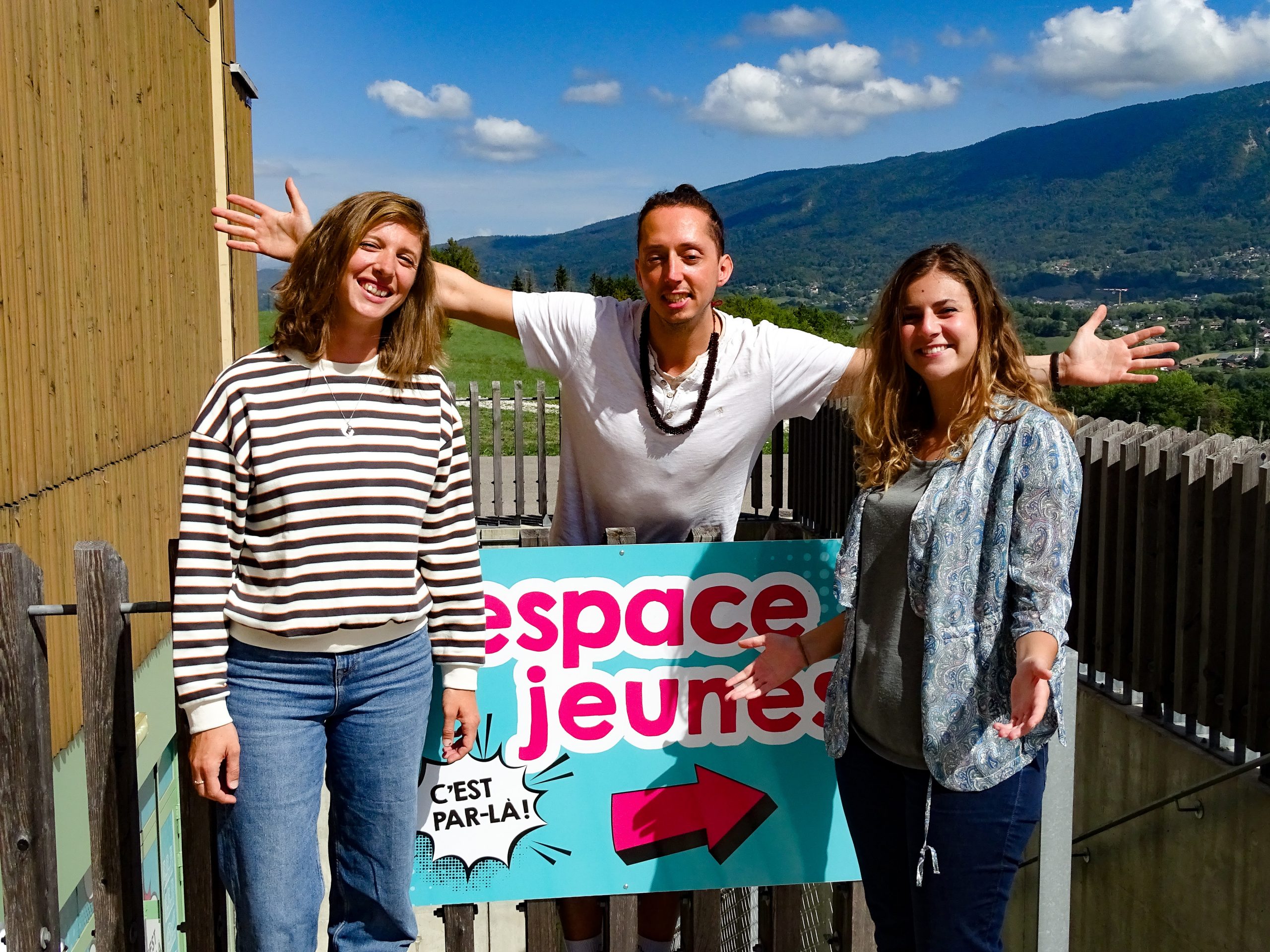 SIPA | L’équipe de l’Espace Jeunes au complet pour sa réouverture le 12 ...